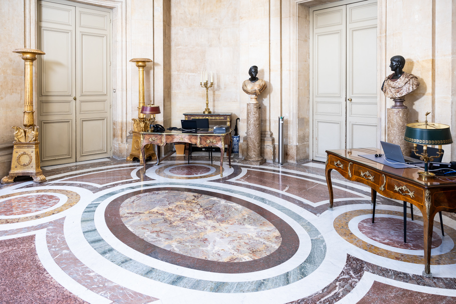 Le vestibule - Patrimoine | info.gouv.fr